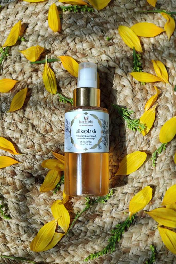 Two Weeks with Just Herbs Silksplash Rehydrant Face Wash