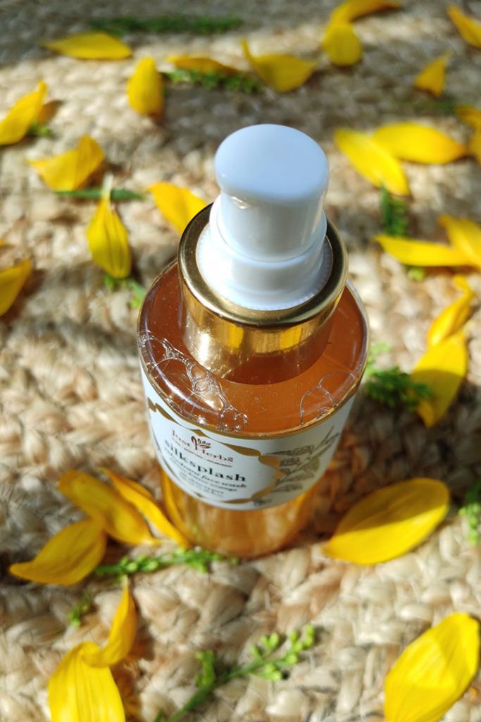 Two Weeks with Just Herbs Silksplash Rehydrant Face Wash