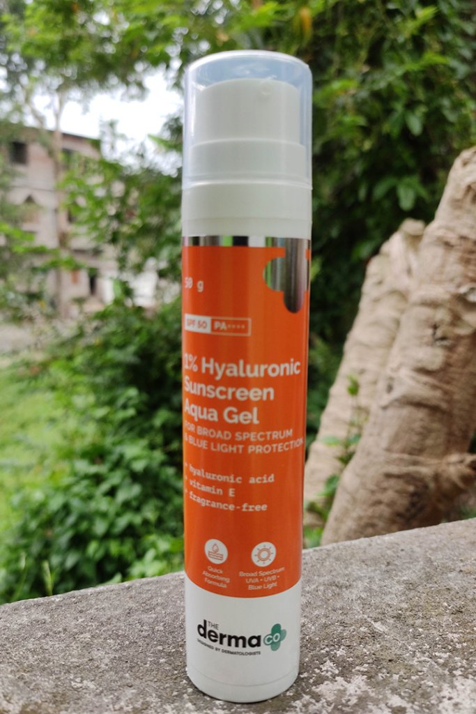 Summer Dates with The Derma Co 1% Hyaluronic Sunscreen